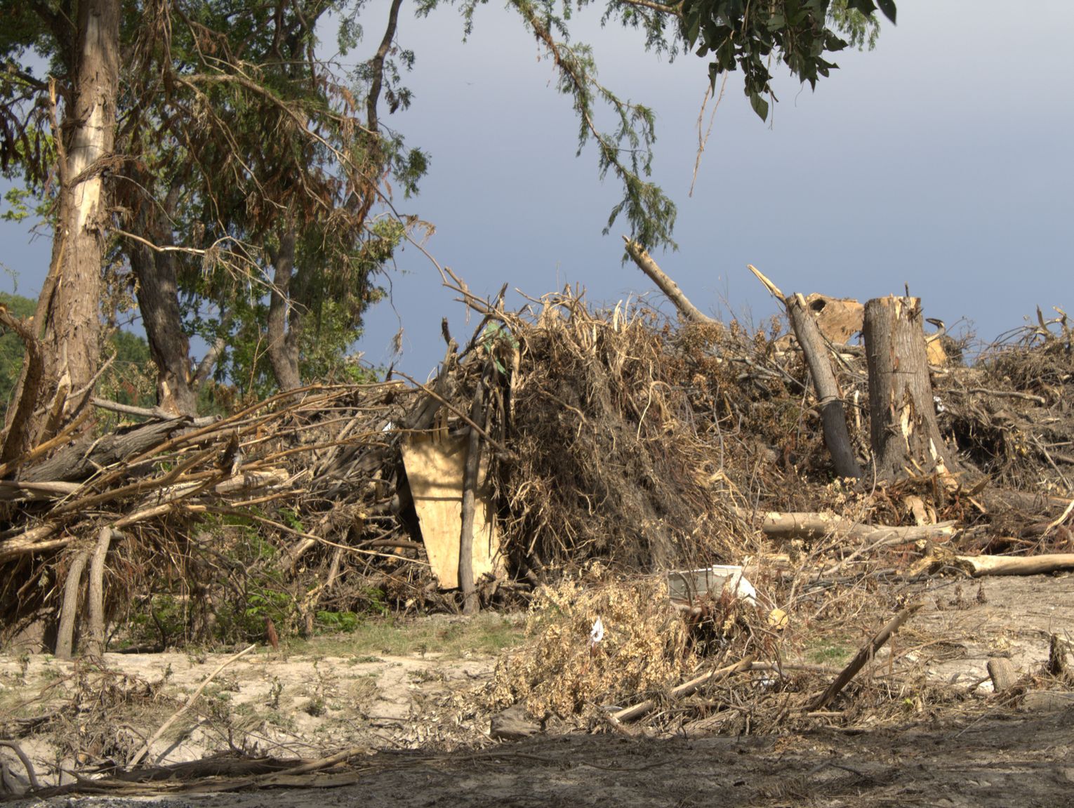 County ready to begin cleanup of flood debris
