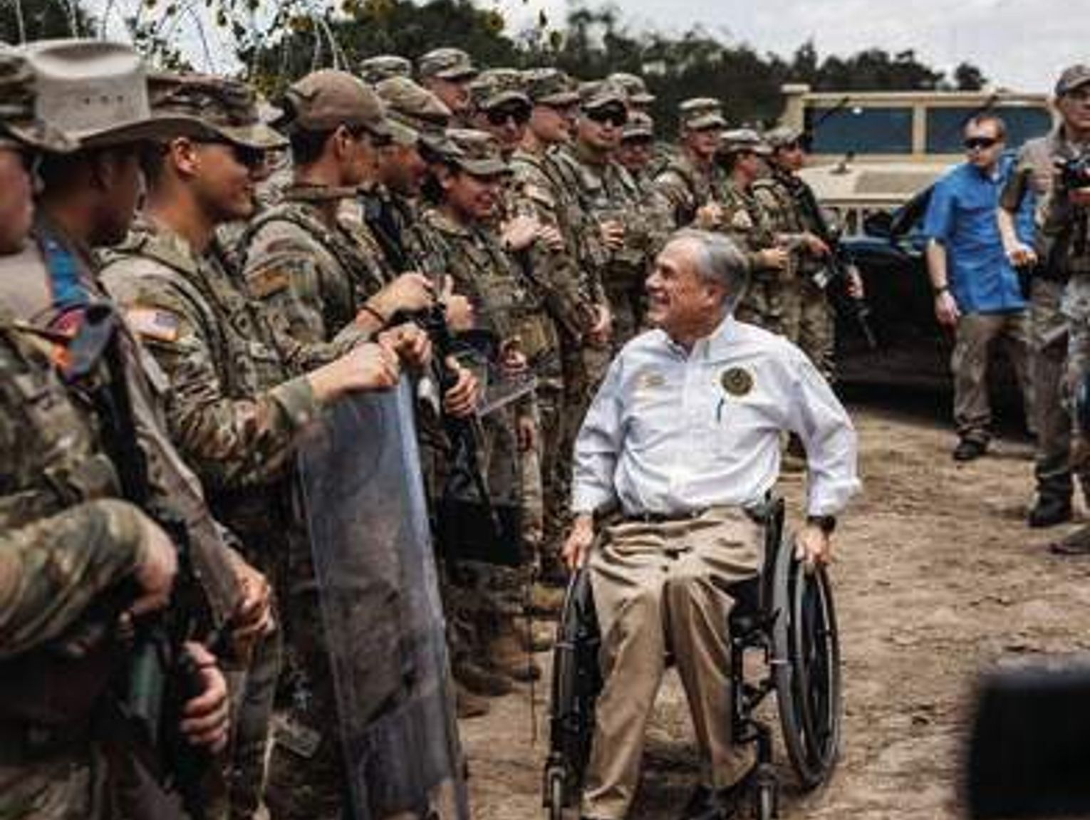 Gov Abbott Applauds Texas National Guard Dps For Combating Border Crisis