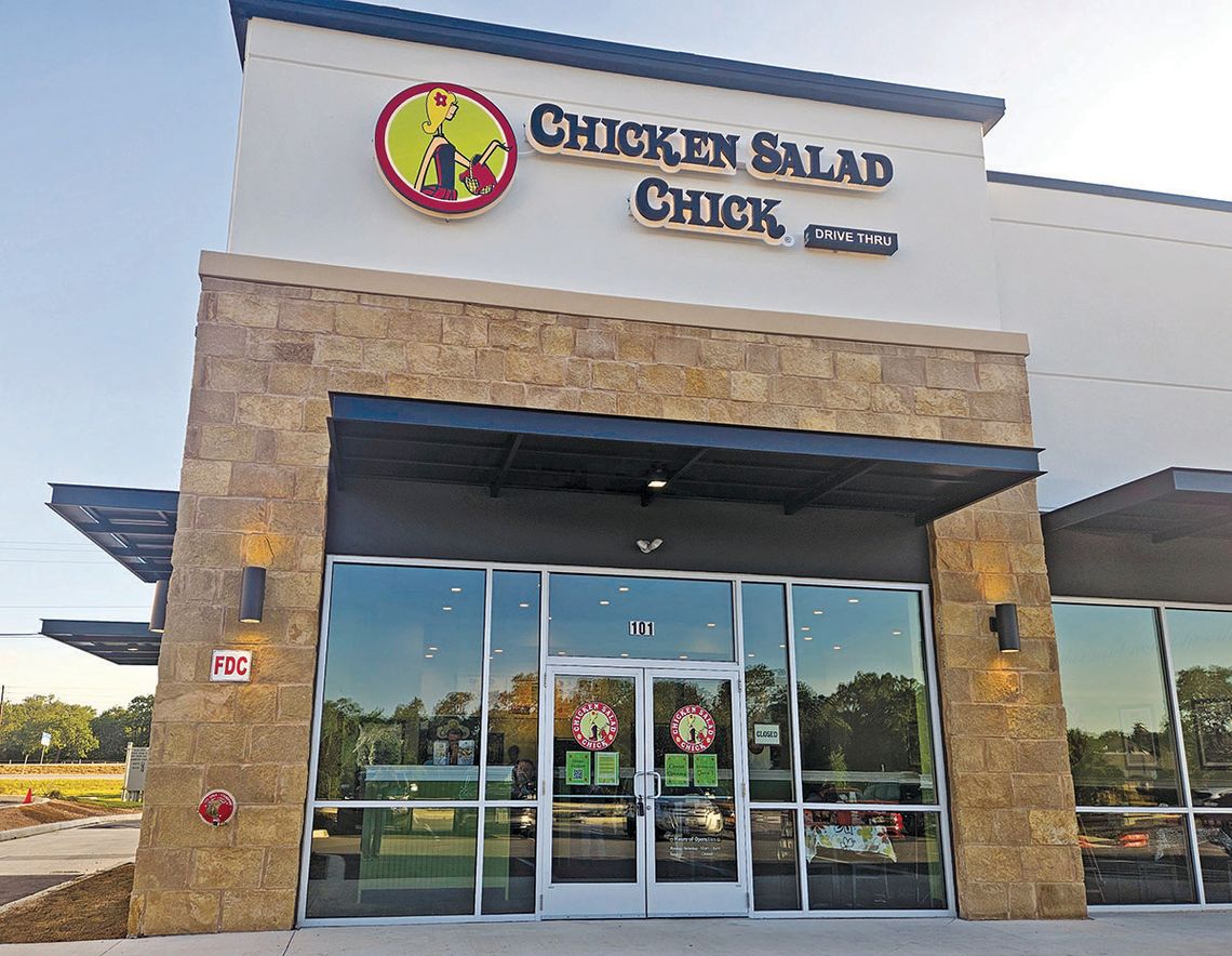 Chicken-salad eatery debuts, offers prizes